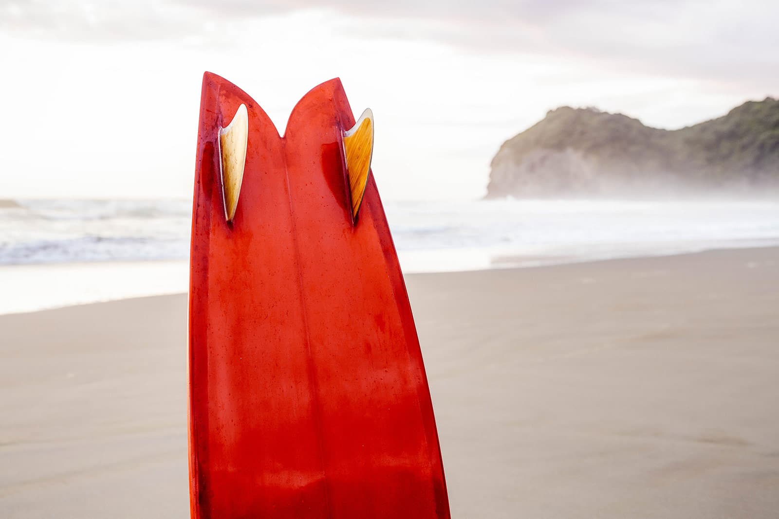 Surfboard Fin Setups: Understanding Single, Twin, Thruster, and Quad Fins