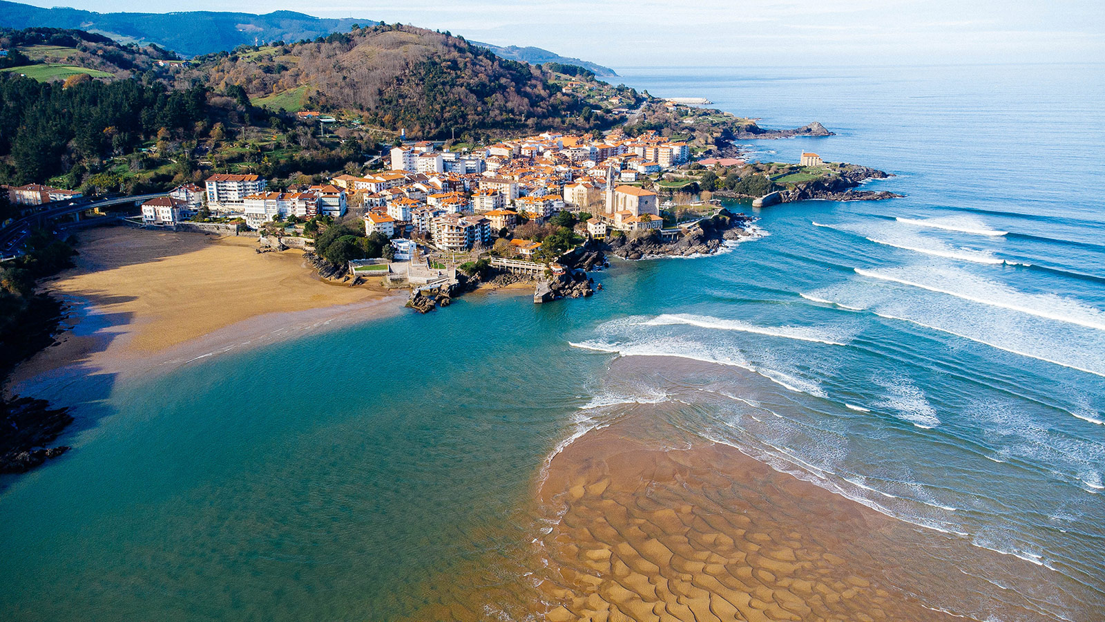 Surf Break Breakdown: The Different Types of Waves You Should Know